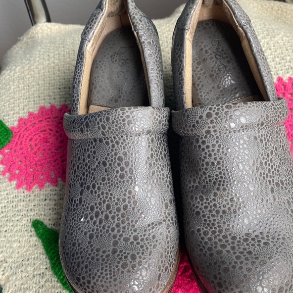 Born | Shoes | Born Boc Sparkling Gray | Poshmark